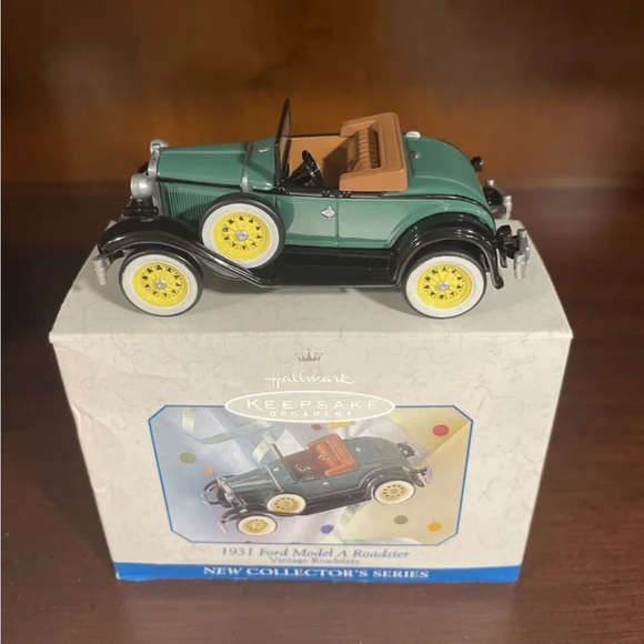 Hallmark | Holiday | 931 Ford Model A Roadster Hallmark Keepsake ...